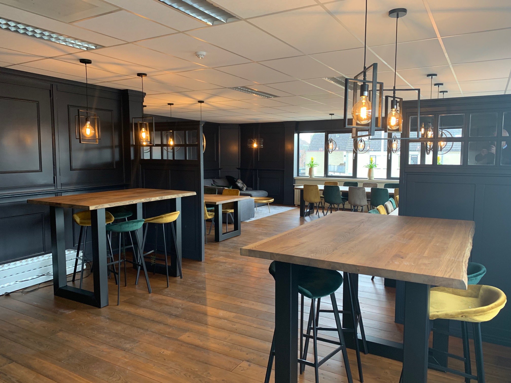 KICK x ENVELOPPENLAND | Kick Collection